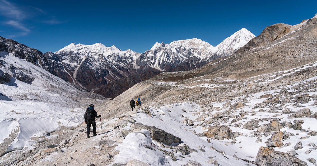 Hire A Guide For Manaslu Trek